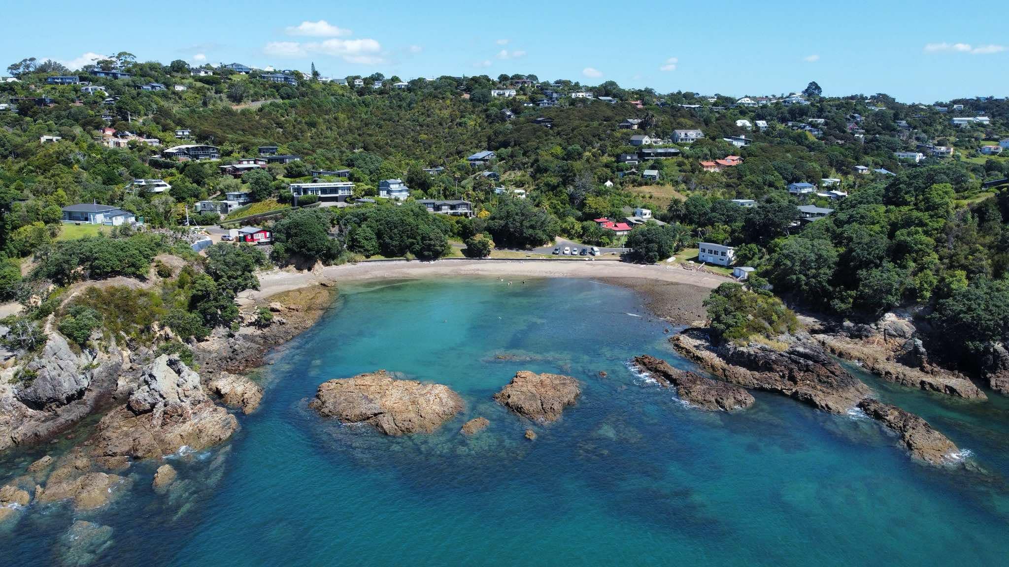Enclosure Bay - Overview of Waiheke Island