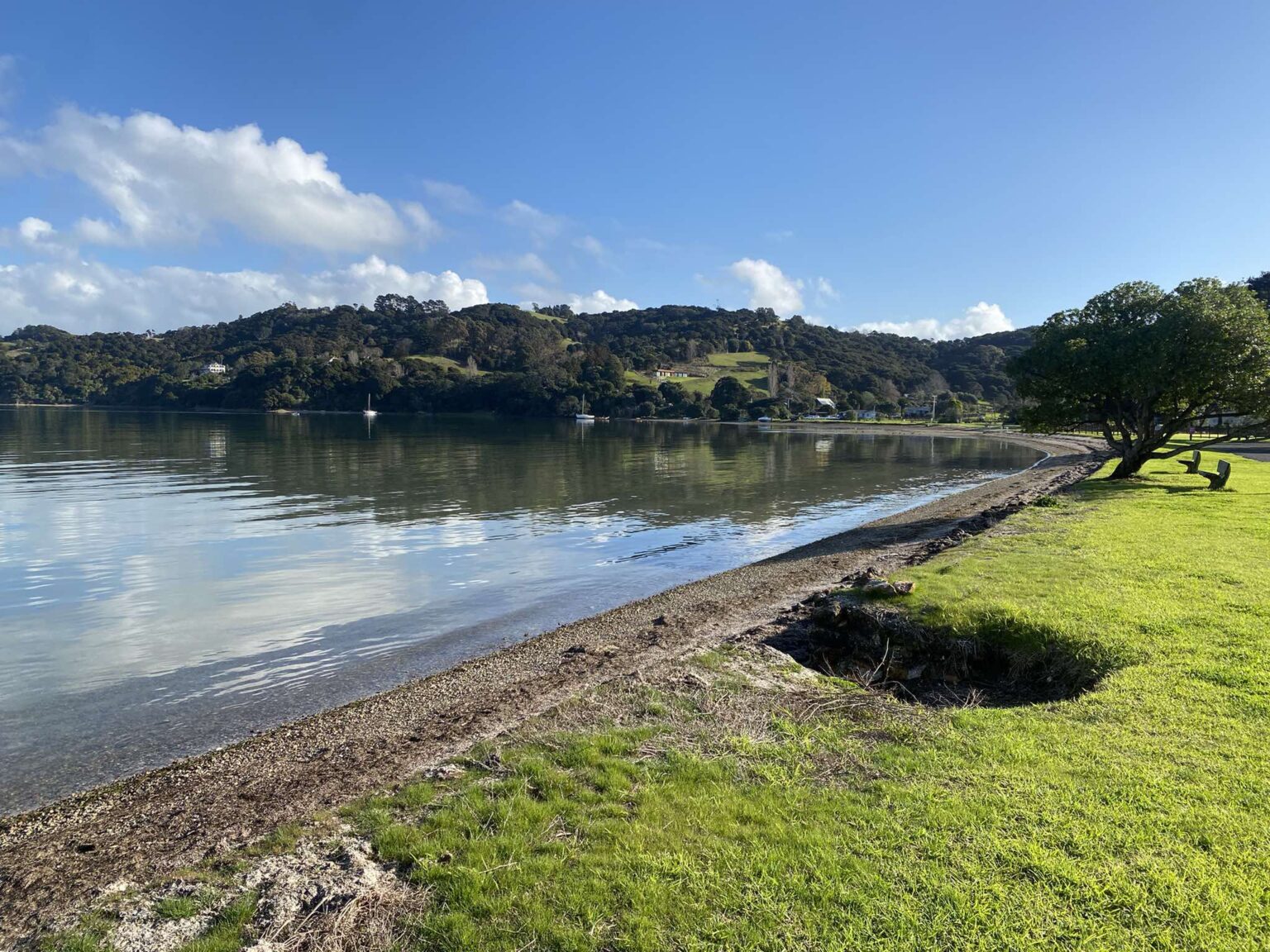 Blackpool Beach - Overview of Waiheke Island