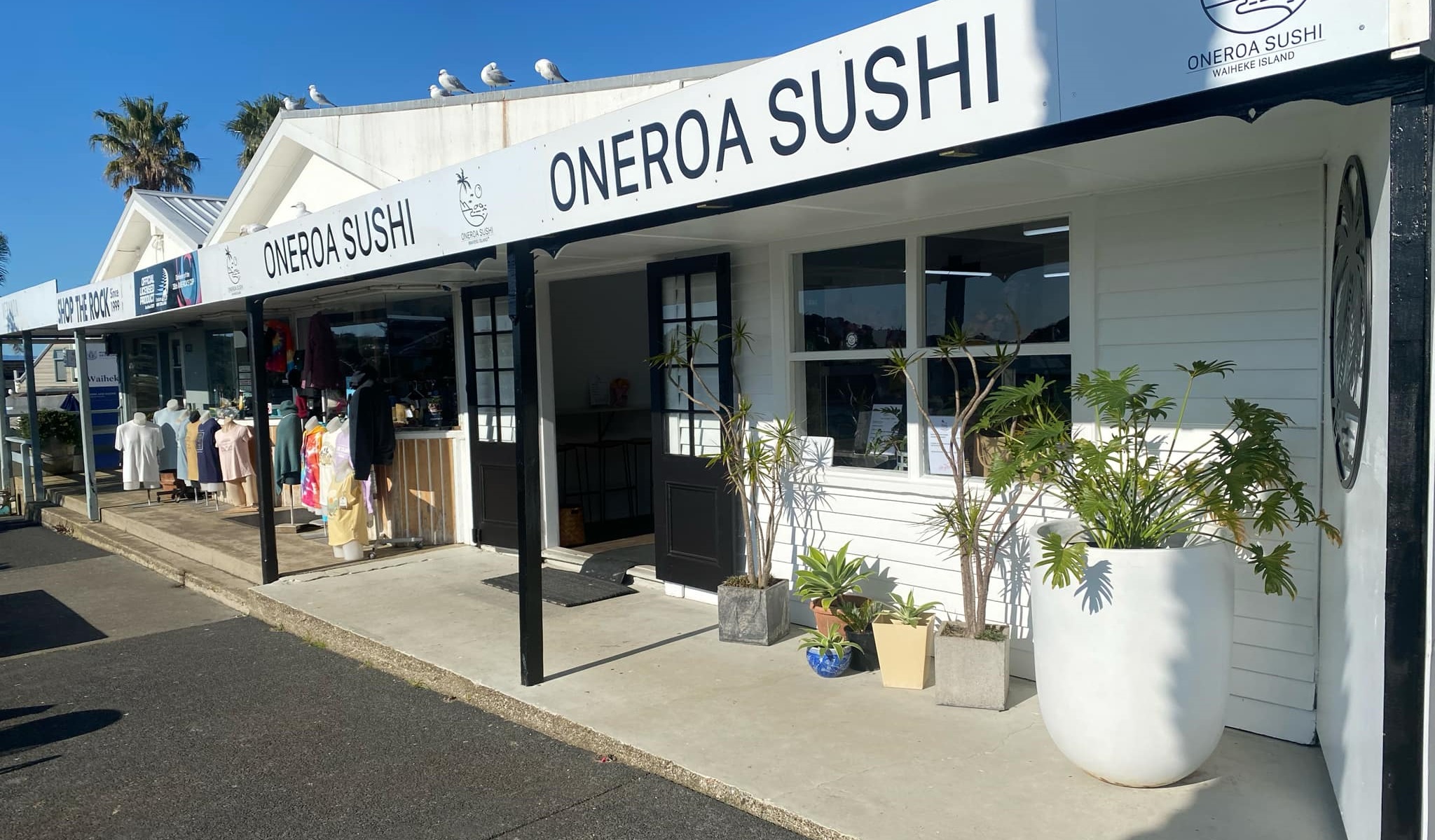 Oneroa Sushi - Overview of Waiheke Island