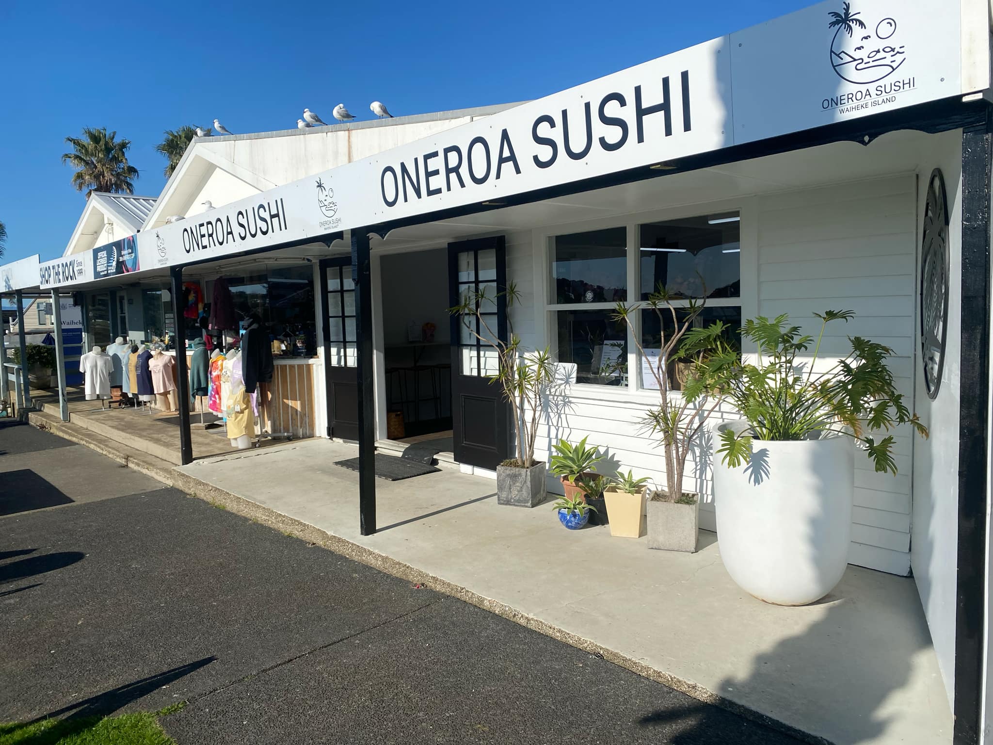 Oneroa Sushi - Overview of Waiheke Island