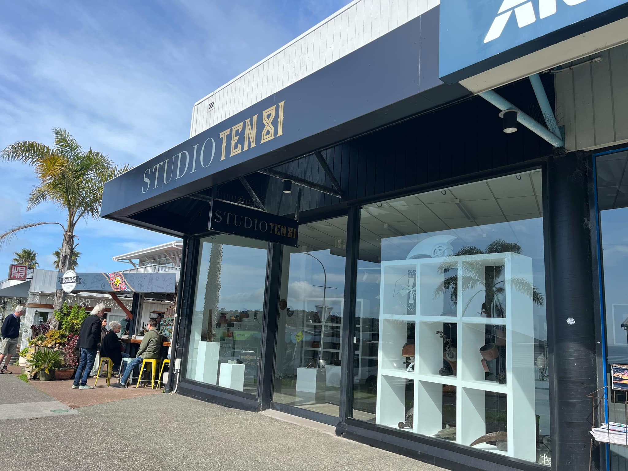 Studio Ten81 - Overview of Waiheke Island