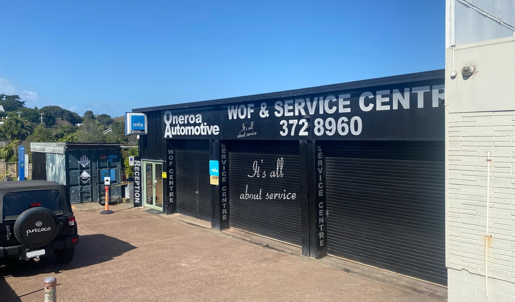 Oneroa Automotive - Overview of Waiheke Island