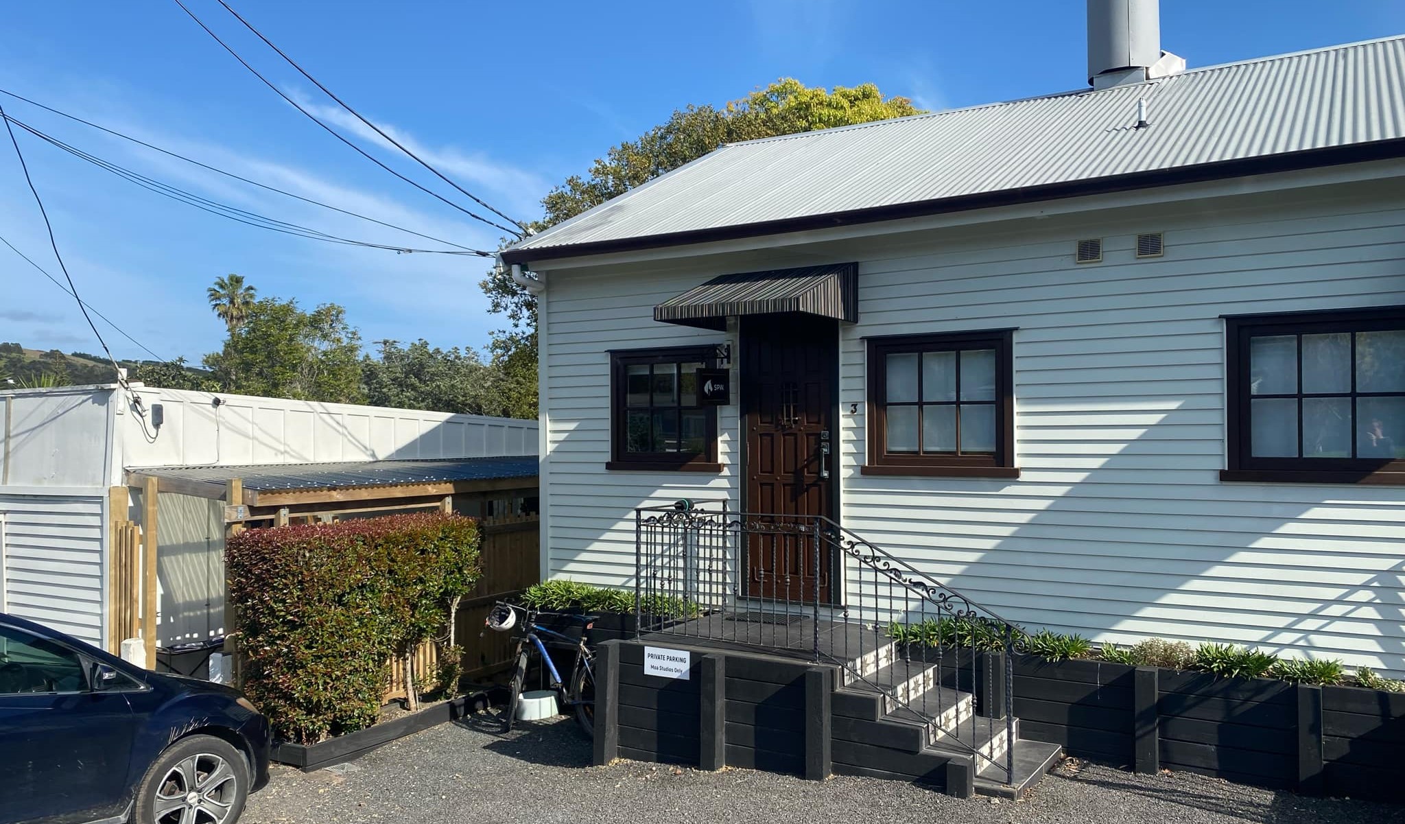Stone Pony Wines - Overview of Waiheke Island