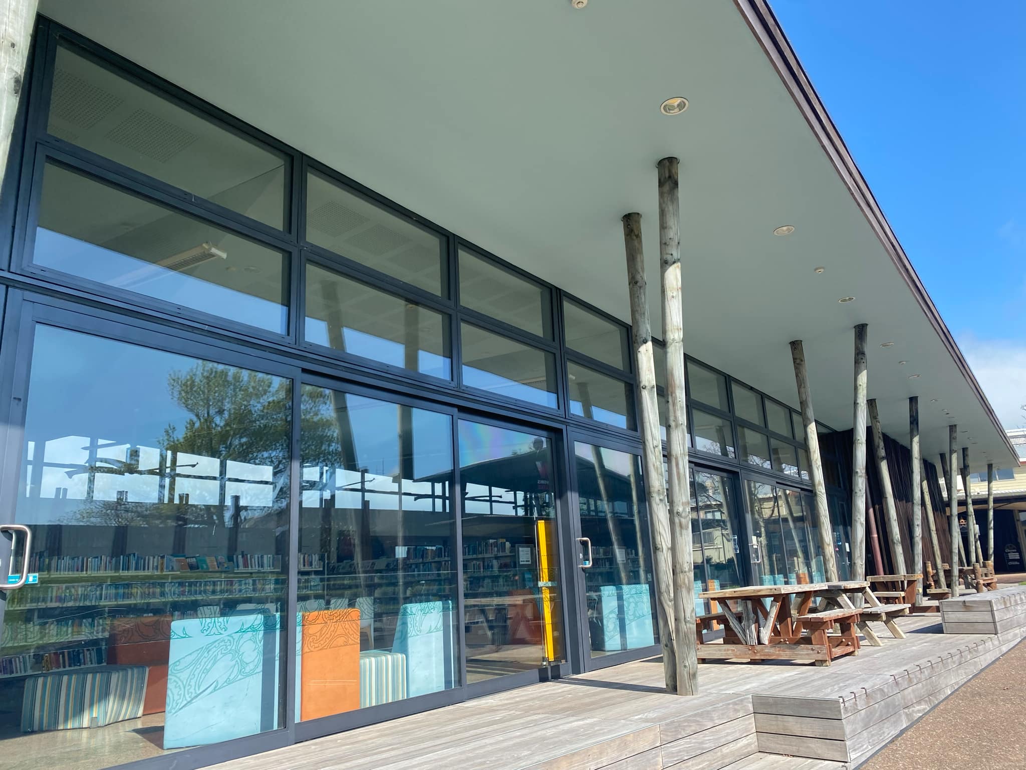Waiheke Library - Overview of Waiheke Island