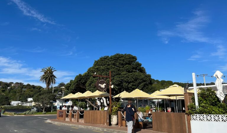 The Heke - Overview of Waiheke Island