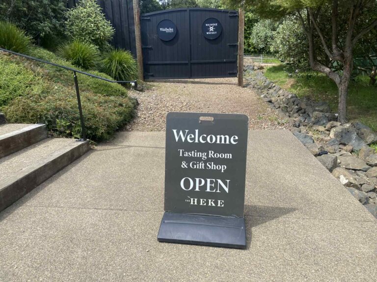 The Heke - Overview of Waiheke Island