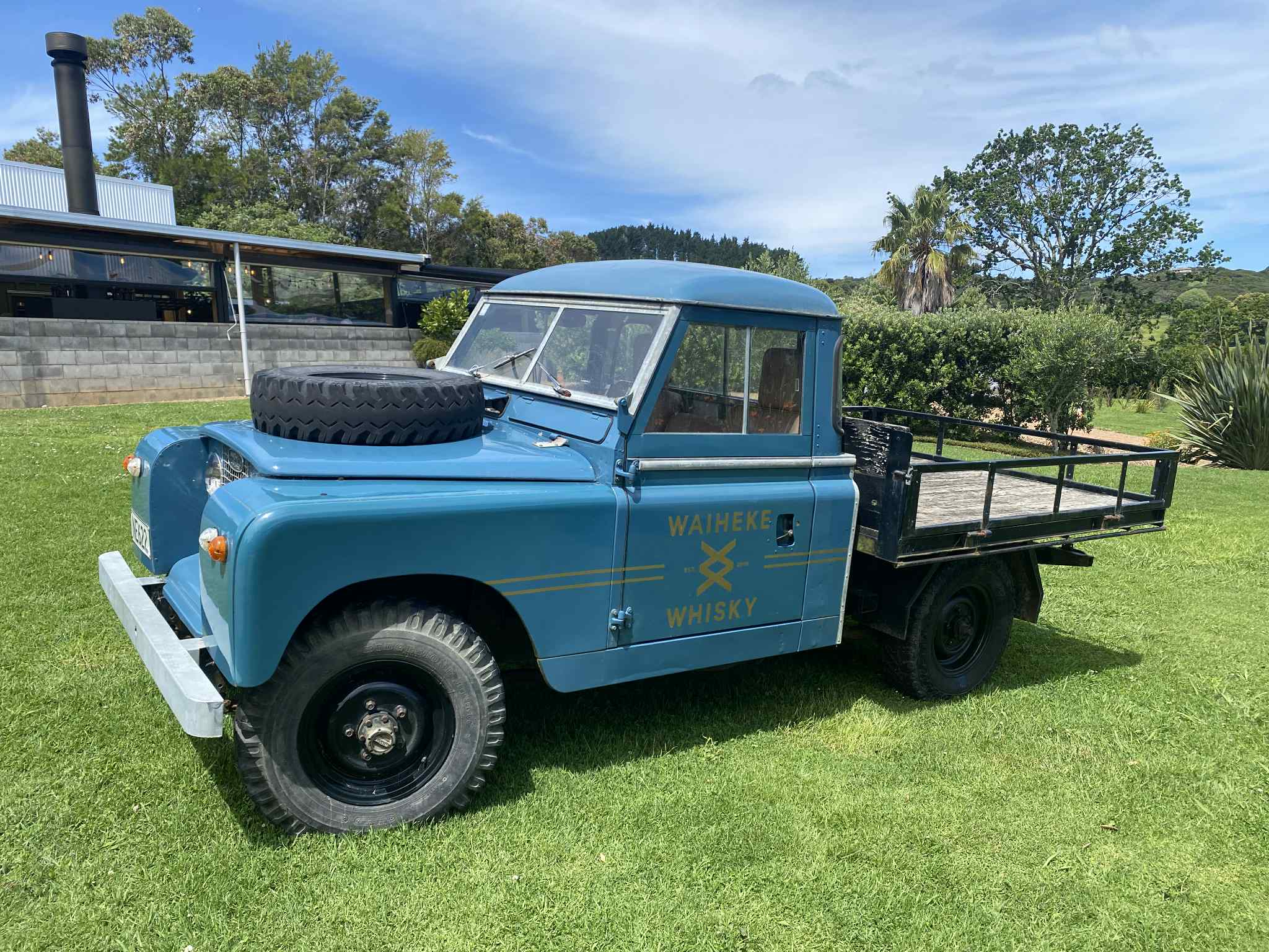 The Heke - Overview of Waiheke Island