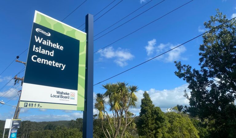 The Heke - Overview of Waiheke Island