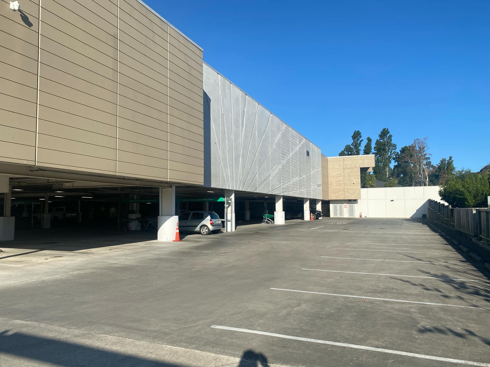 Woolworths - Overview of Waiheke Island