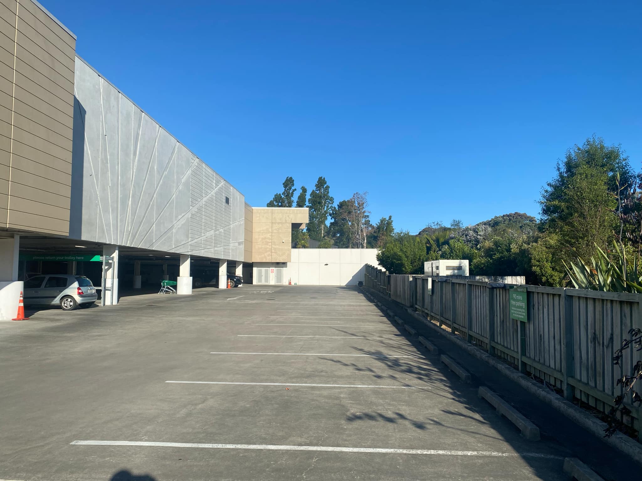 Woolworths - Overview of Waiheke Island