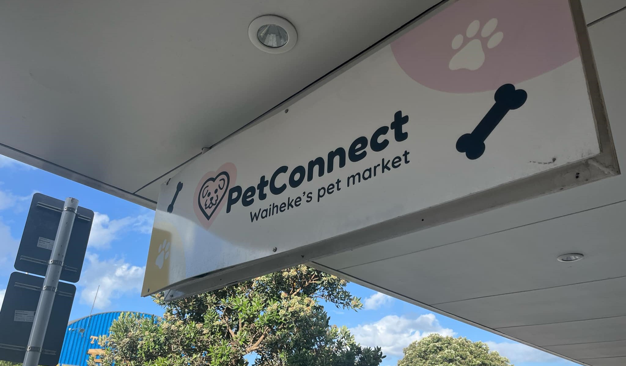 Pet Connect VET - Overview of Waiheke Island