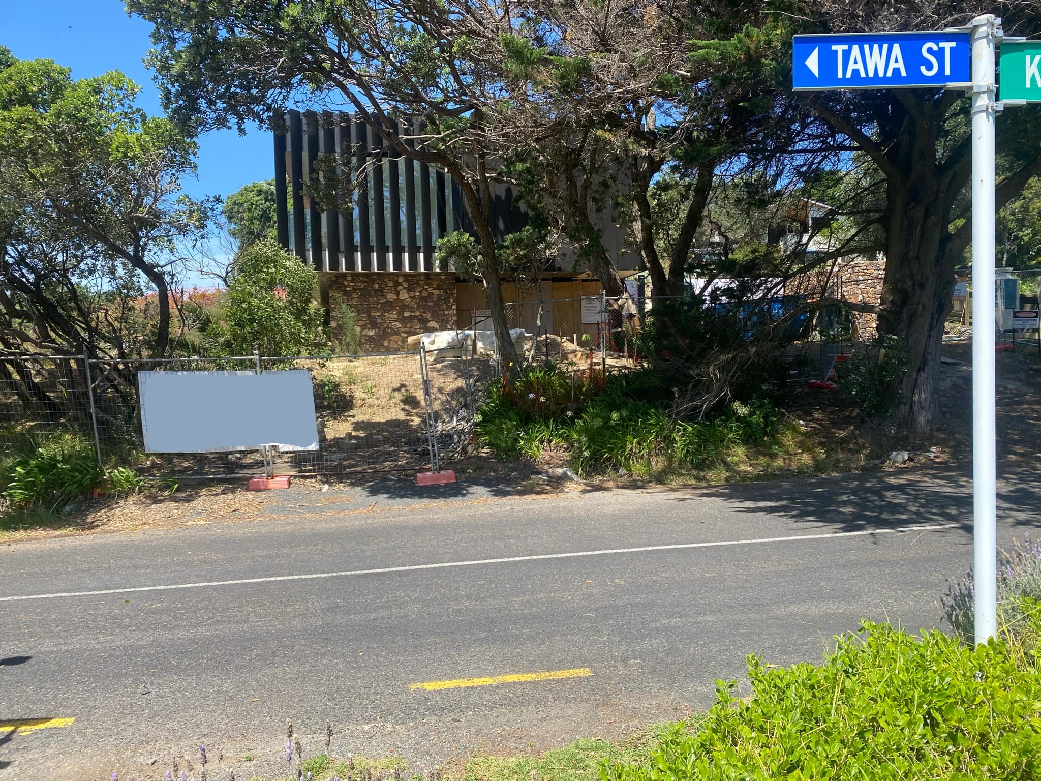 Tawa Street - Overview of Waiheke Island