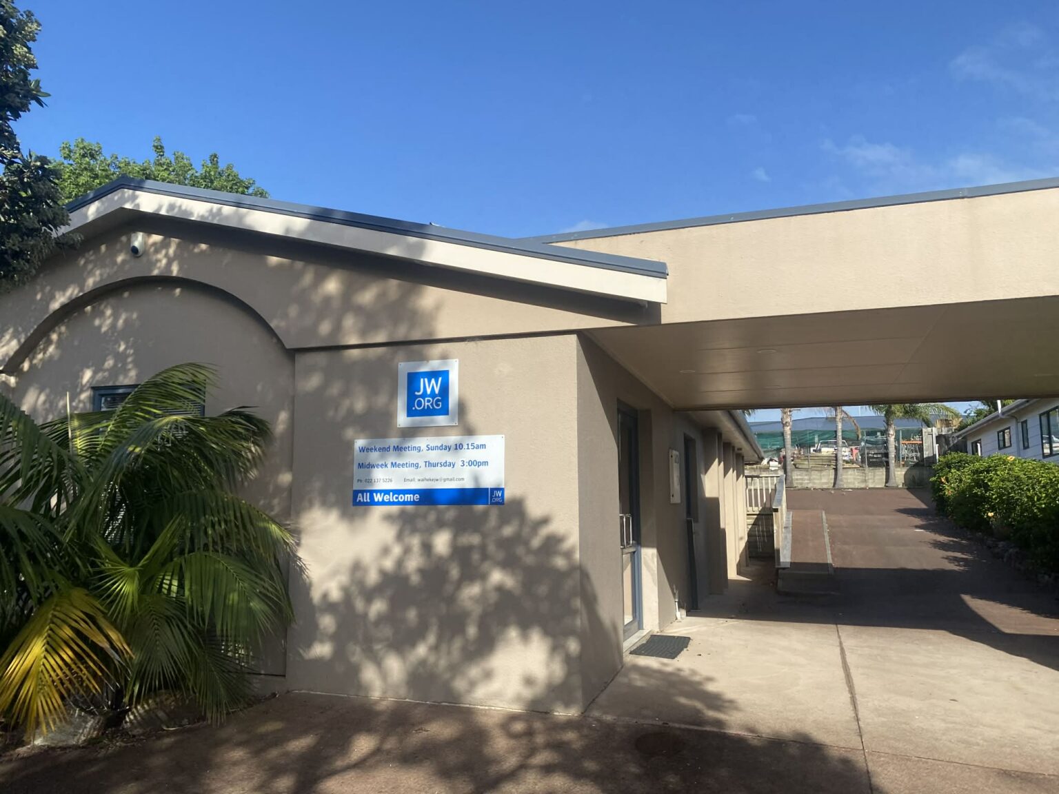 Kingdom Hall of Jehovah's Witnesses - Overview of Waiheke Island